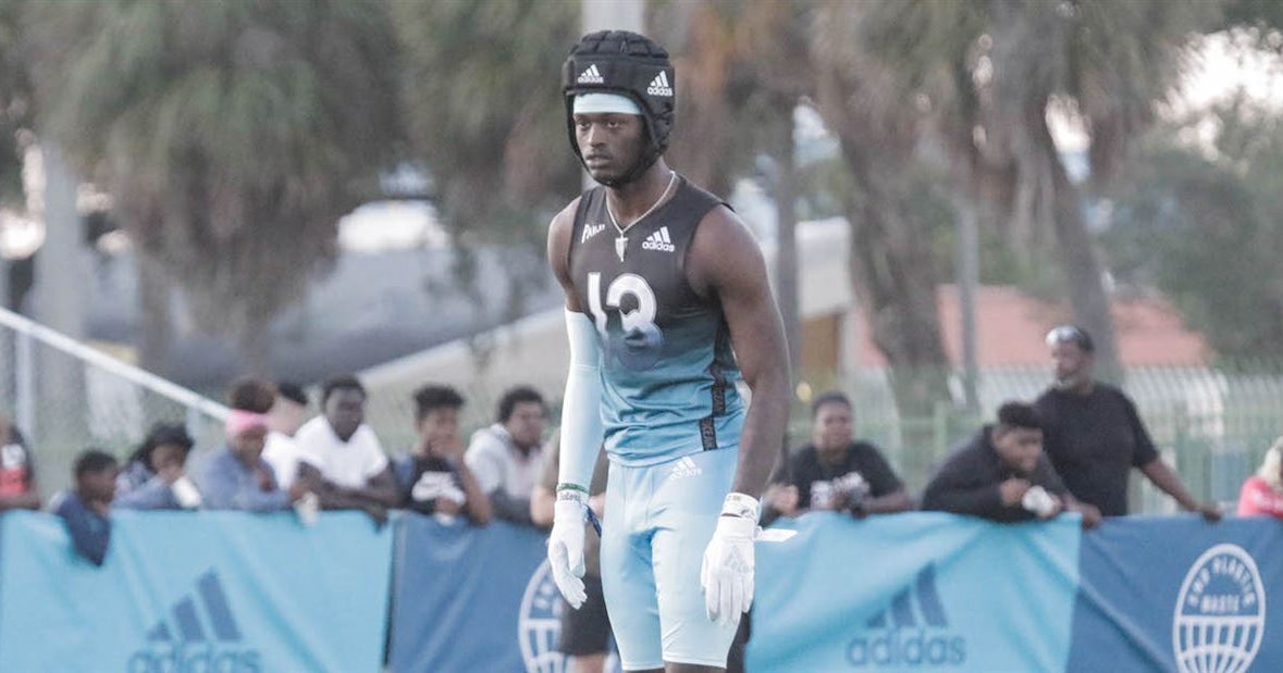 Florida 2022 commit Syveion Ellis visits Miami