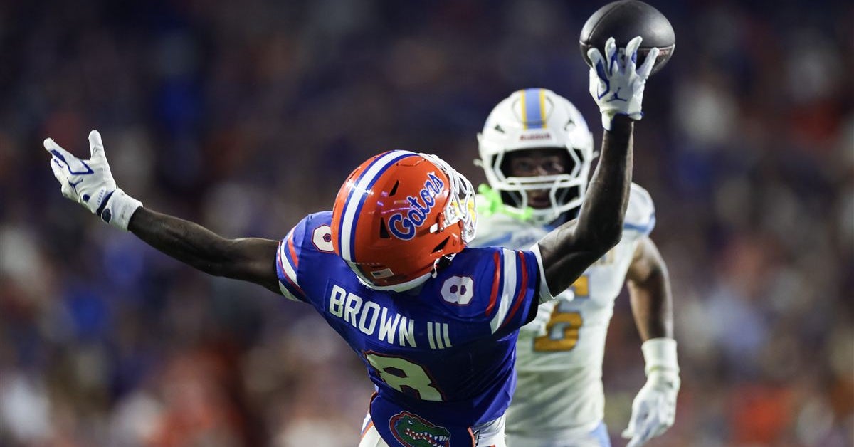 Social media reacts to Vernell Brown III's impressive reception in ...