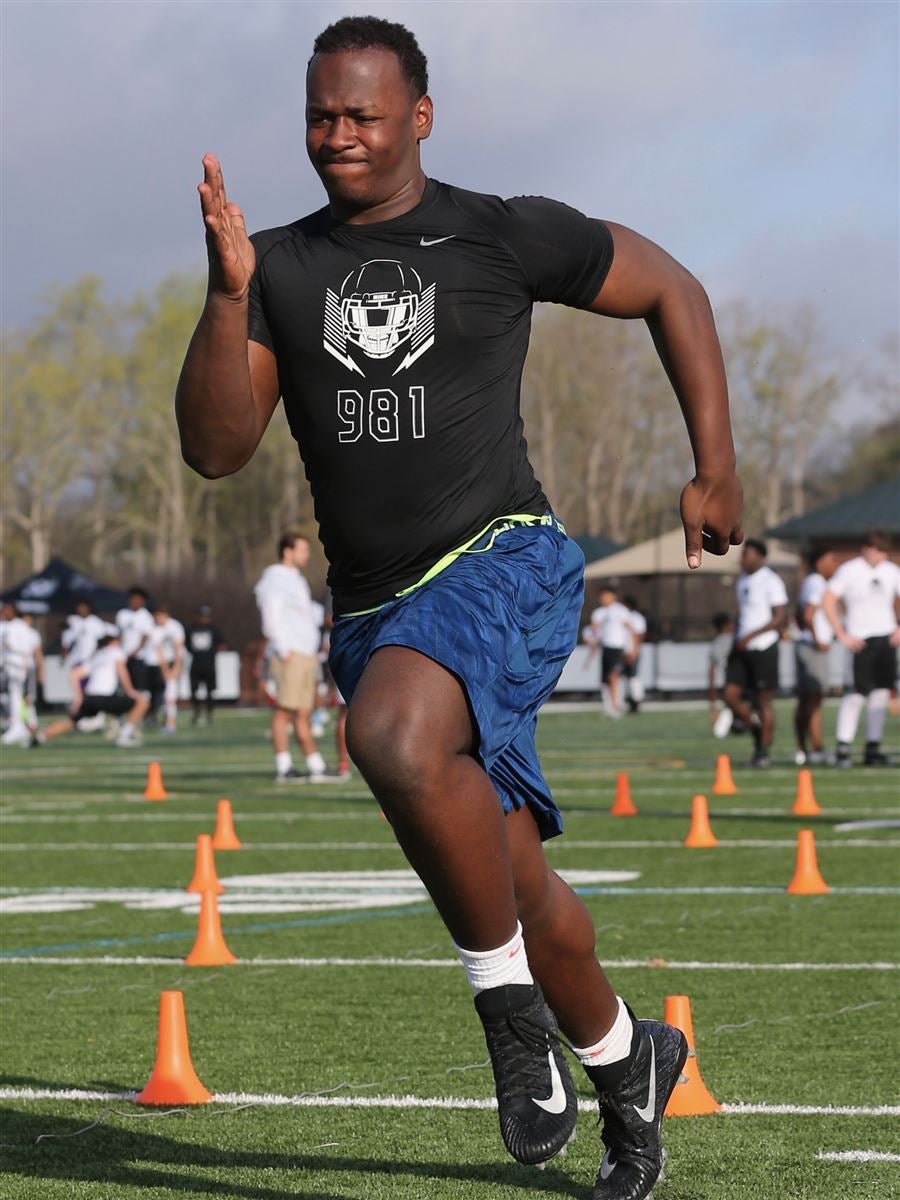 Christopher Hinton Profile Photos