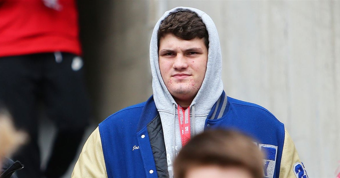 Oregon offers 2022 top 50 offensive tackle Joe Brunner