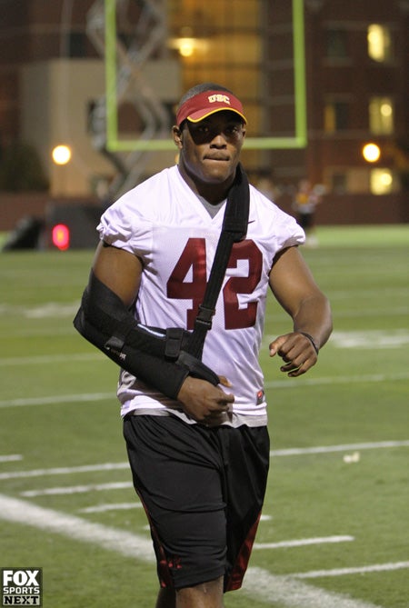 Devon Kennard Photos