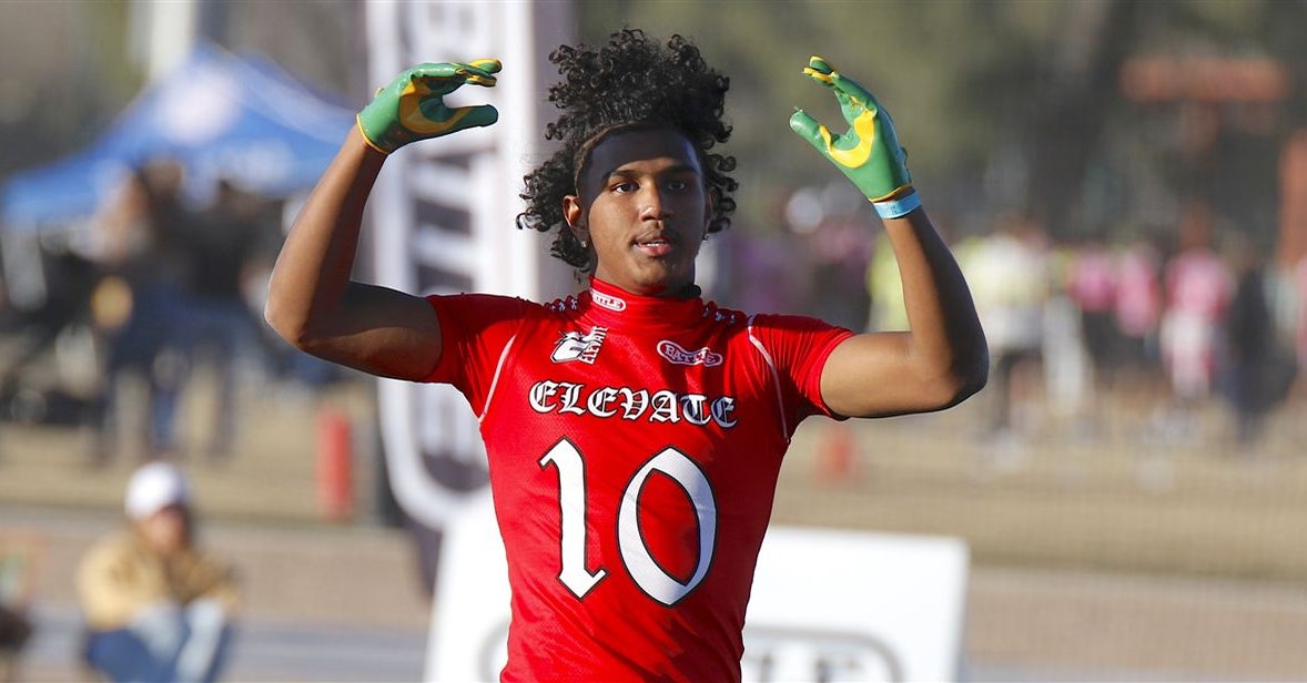 College football recruiting intel: Top 2027 targets near commitments as ...
