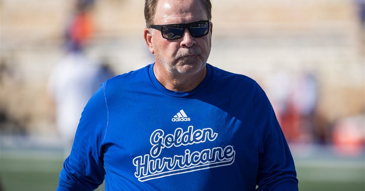 Oklahoma bringing back former OC Kevin Wilson as offensive analyst
