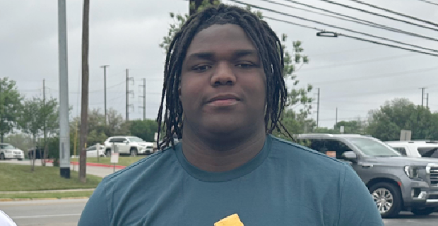 Texas, Texas A&M 'pretty even' for big DL target DJ Sanders