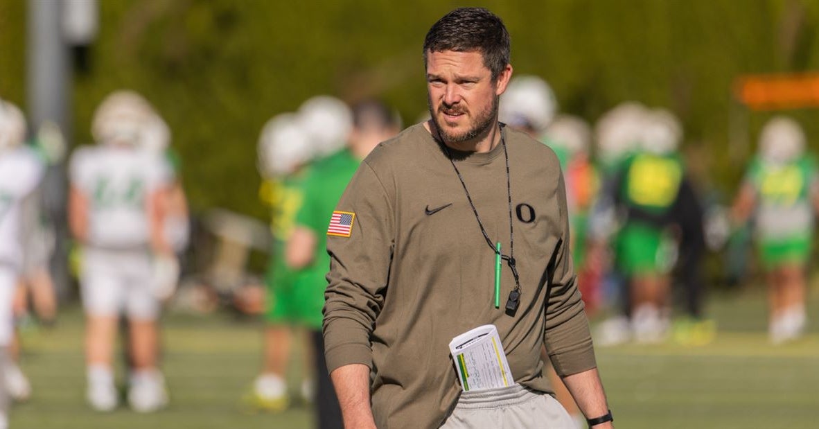 Ducks regain No. 5 spot in national rankings with Dakorien Moore pledge