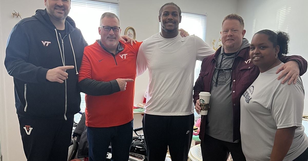 Offered 2026 OL target Jaiden Edwards impressed with Matt Moore