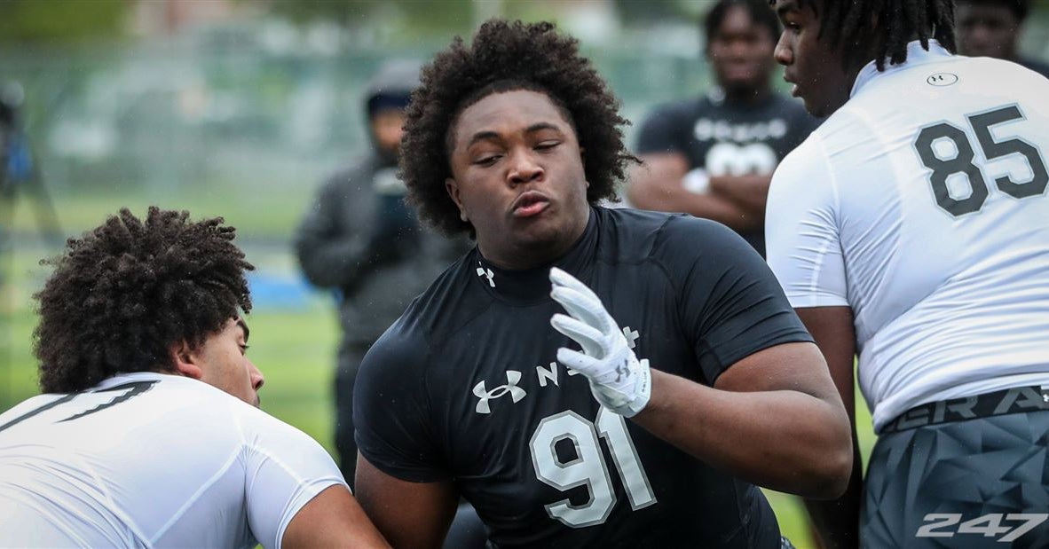 Syracuse makes top five for 2025 DL Blake Belin