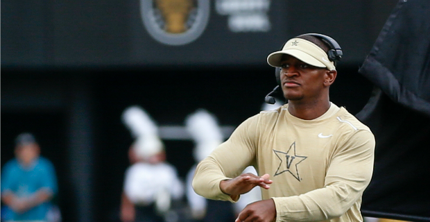 Moorhead Expected to Make Marve Linebackers Coach