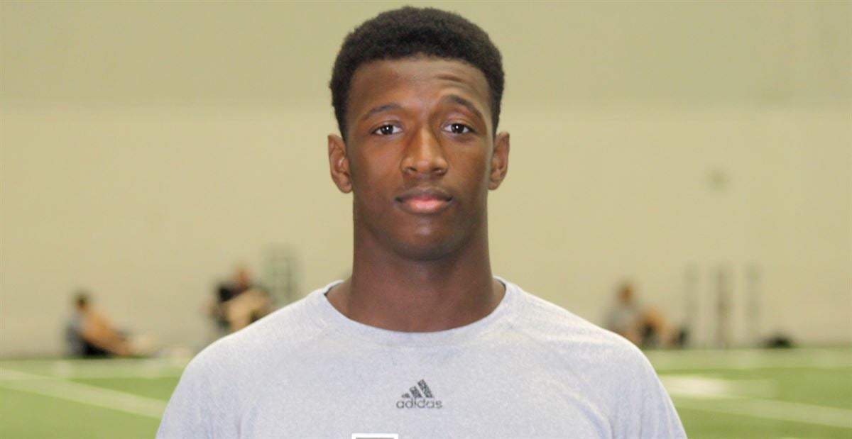 Oregon extends offer to 2022's top tight end Donovan Green