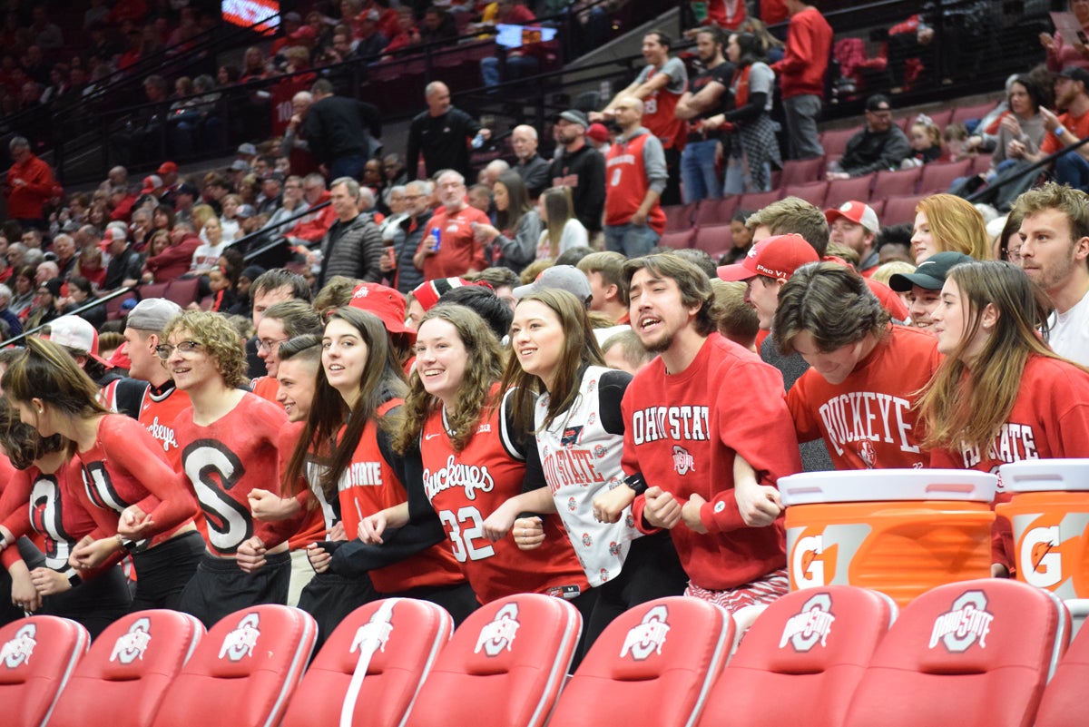 Sights and Sounds: Buckeyes pull together to beat Iowa, end losing streak