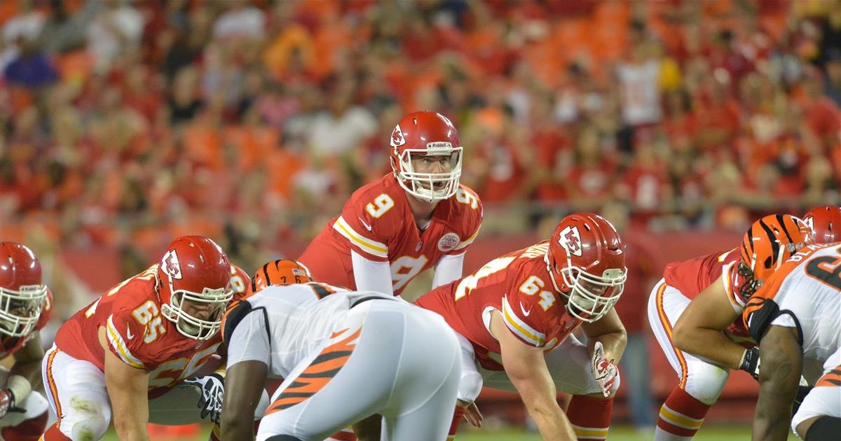 Chicago Bears claim former Rams center Eric Kush