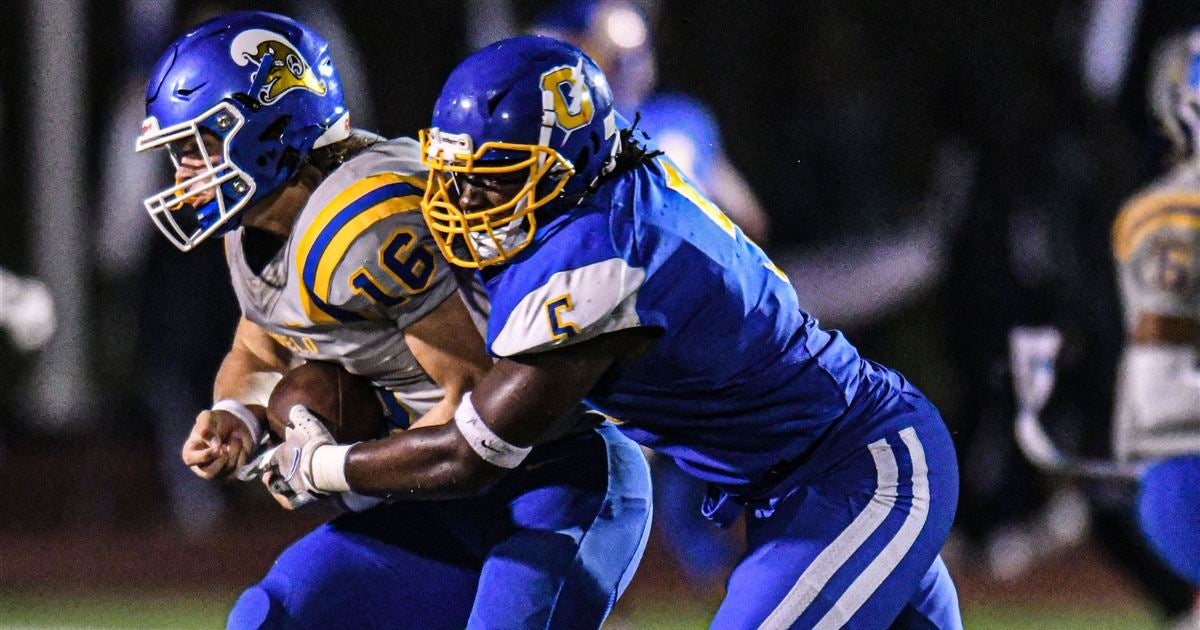 Alex Sanford commits to Arkansas