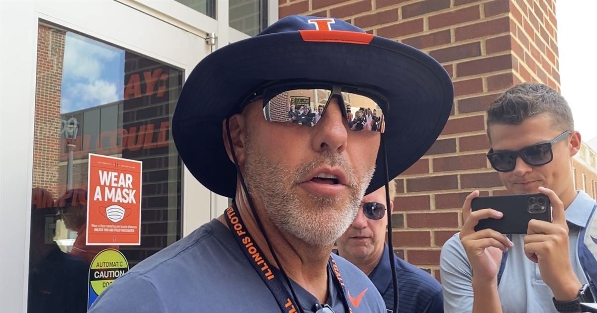 WATCH: Illini OC Tony Petersen discusses training camp