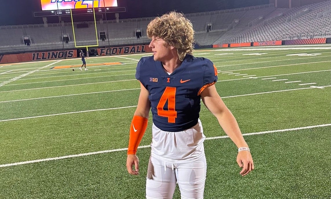 2025 Oklahoma QB Shaker Reisig recaps Illini visit: 'All the coaches ...