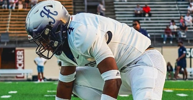 North Carolina LB Isaiah Deloatch schedules official visit to Indiana