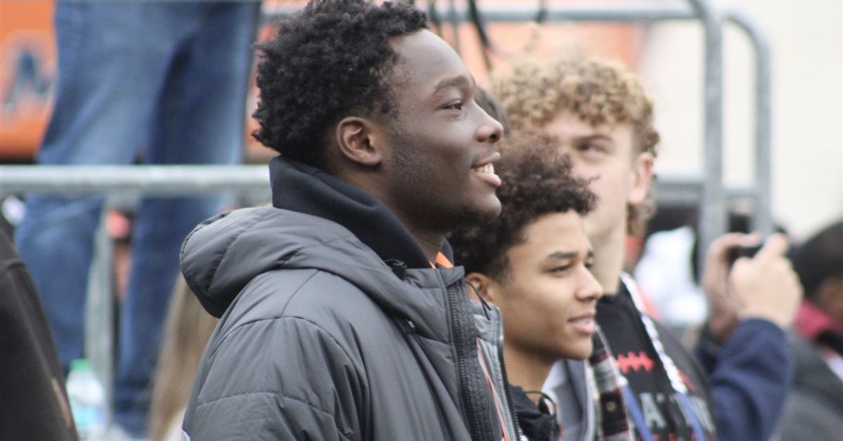 2026 in-state lineman Tony Balanganayi visits Illinois for junior day ...