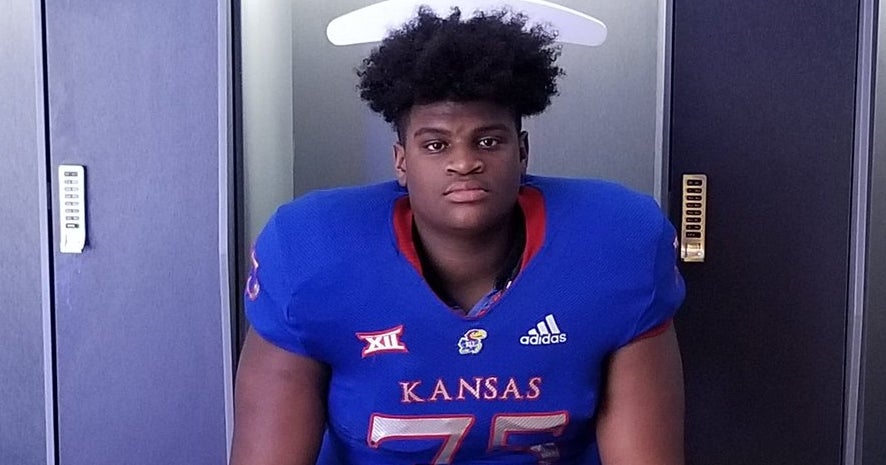 Freshman OL Cayden Green has first offer