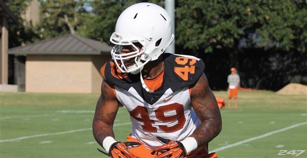 Report: Texas DE Derick Roberson transferring out of the program