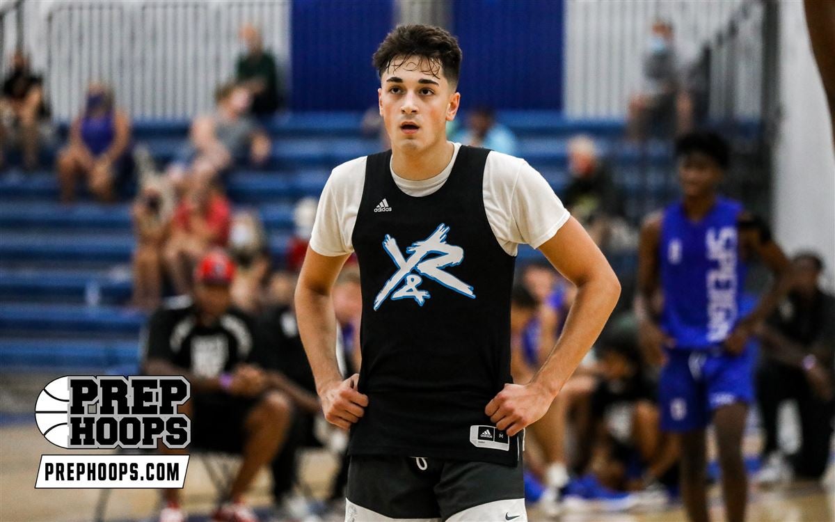 Minnesota is a top school for Illinois Wing John Poulakidas