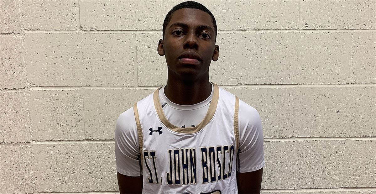 Ole Miss offers 2022 wing Scotty Washington