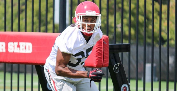 Aaron Davis listed among top red shirt soph NFL Draft prospects