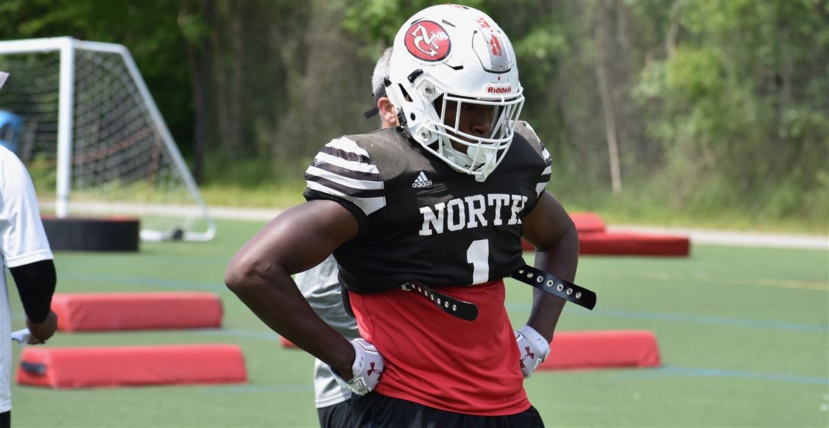 USC Trojans offer Barrett Carter a scholarship Monday