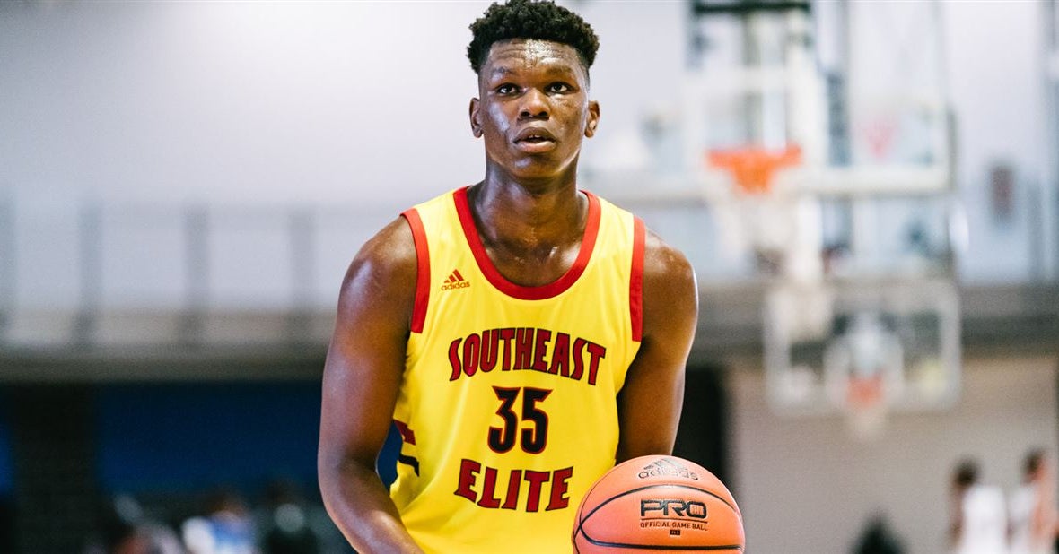 Four-star Ven-Allen Lubin gives Notre Dame a top 15 class