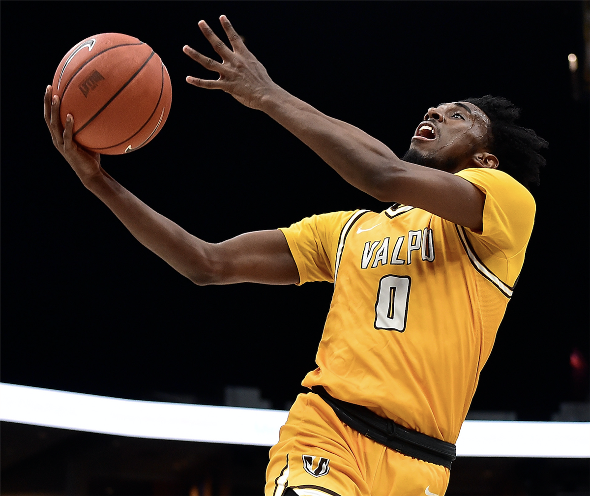 Razorbacks contact Valparaiso transfer Javon Freeman-Liberty