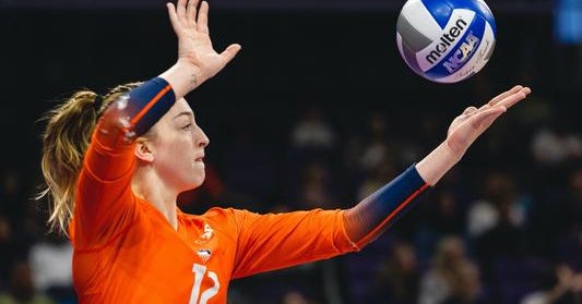 Raina Terry hopes to set the tone for motivated Illini volleyball team ...