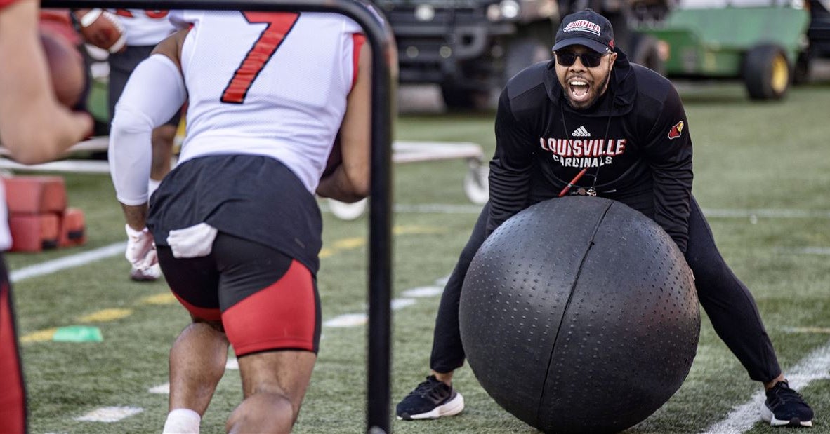 Contract details revealed for new Vols running backs coach De’Rail Sims