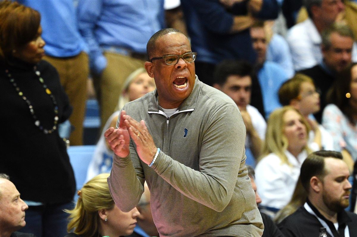UNC basketball coach Hubert Davis: Tar Heels do not feel pressure to ...