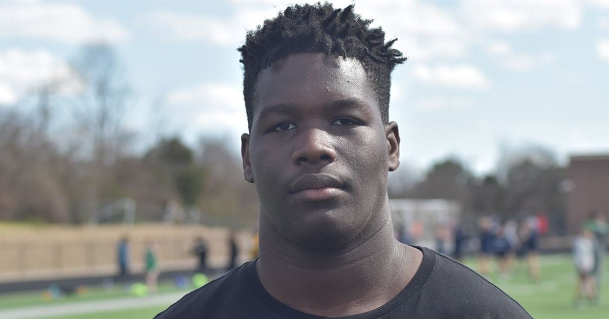 In-state DL Xavier Ukponu builds deeper understanding of A&M, picks up ...
