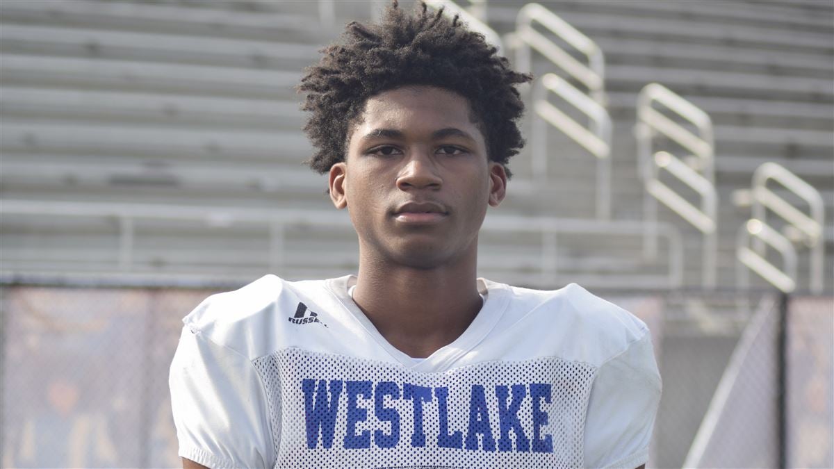 2025 WR Travis Smith Jr. impressed by Tennessee