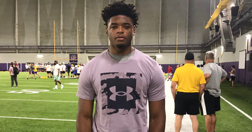 Top247 DL Quency Wiggins honored as an All-American