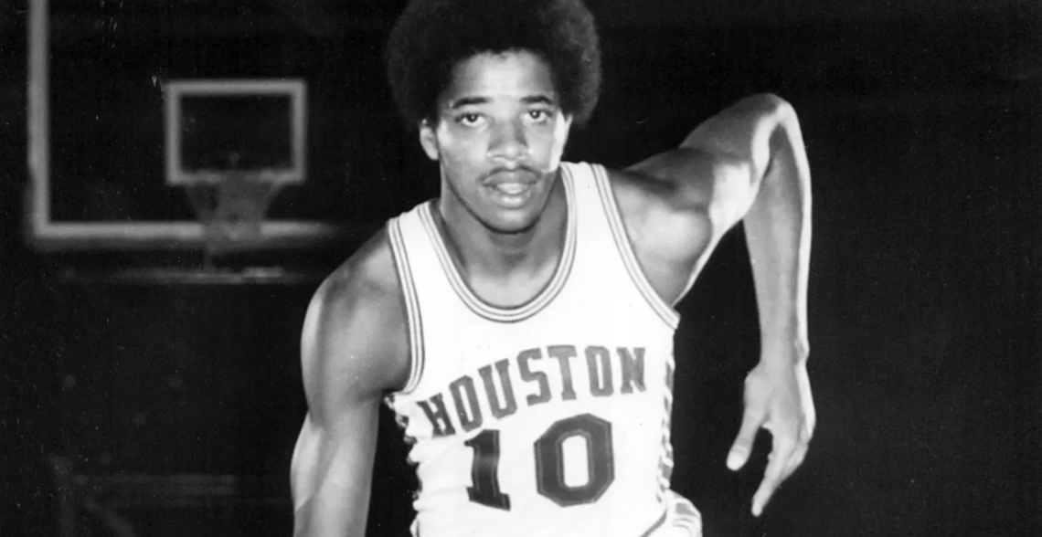 College basketball's 10 all-time leading scorers, ranked