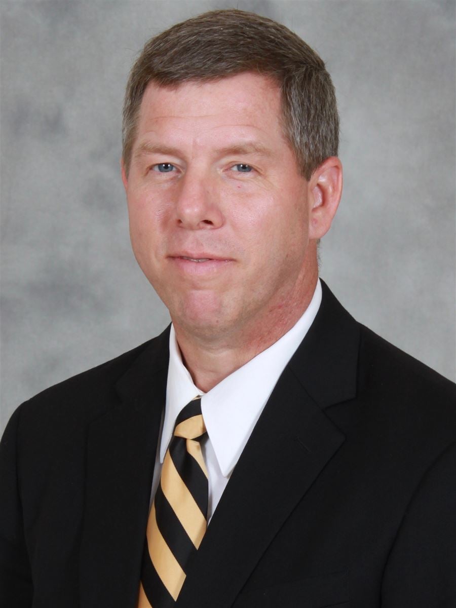 Wayne Lineburg, Tight Ends Coach (FB), Wake Forest Demon Deacons
