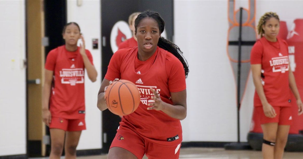 Liz Dixon will return for the 2022-23 season for Louisville basketball