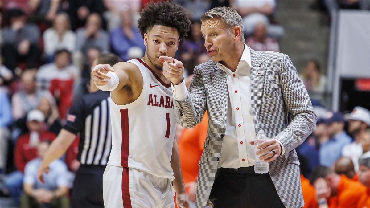 Alabama returns to men's basketball top 25 after top-10 win over Auburn