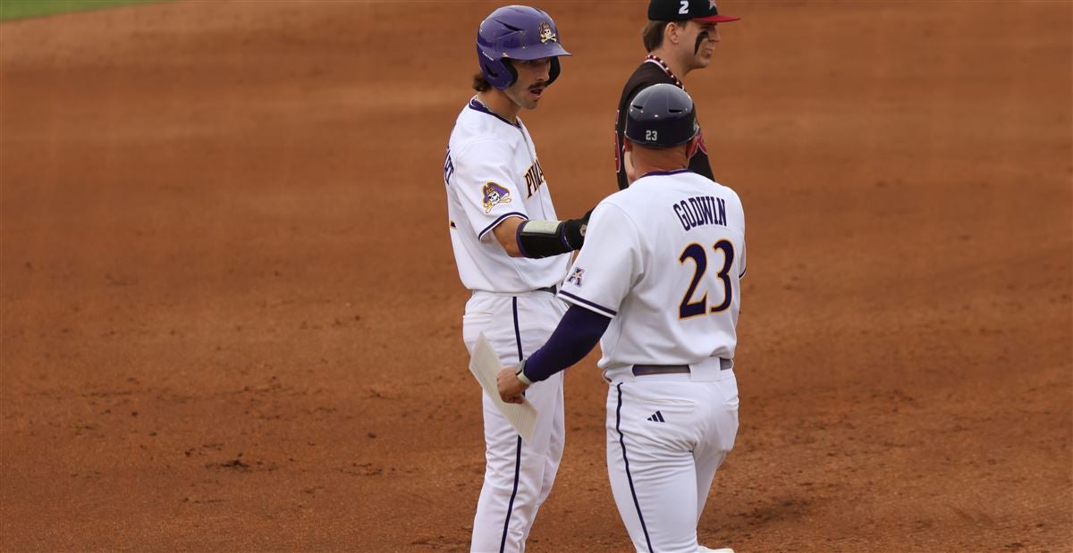 ECU opens season with resounding 16-2 victory