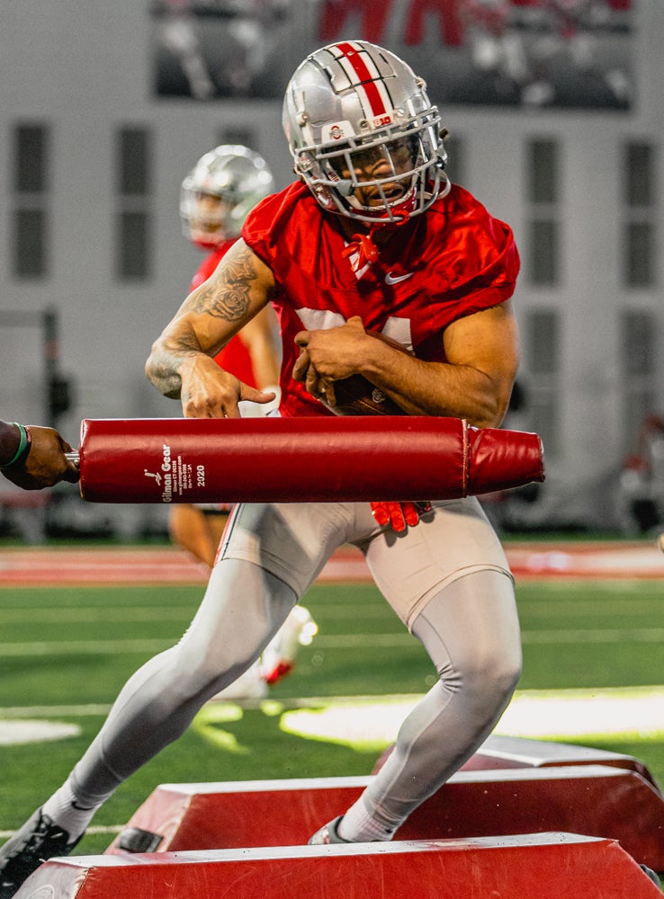 Sights and Sounds: Running backs, linebackers putting in the work