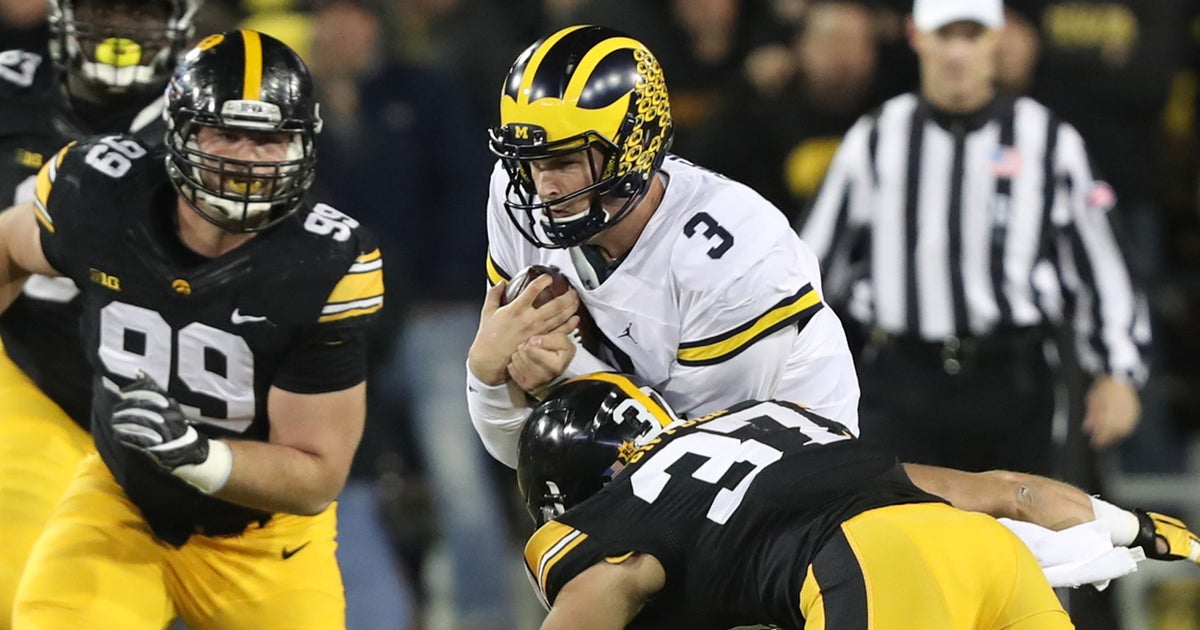 Speight Struggles in 'Crazy' Iowa Atmosphere