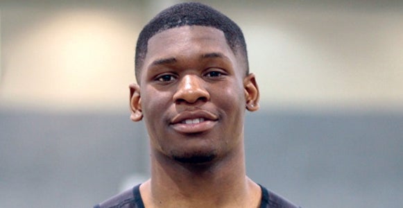 Adonis Thomas talks Hawks Invite
