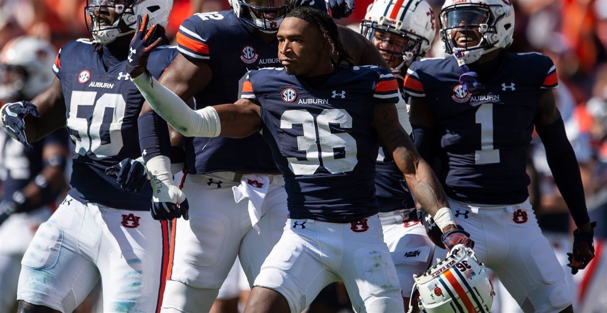 Auburn safety Jaylin Simpson named AP midseason All-American