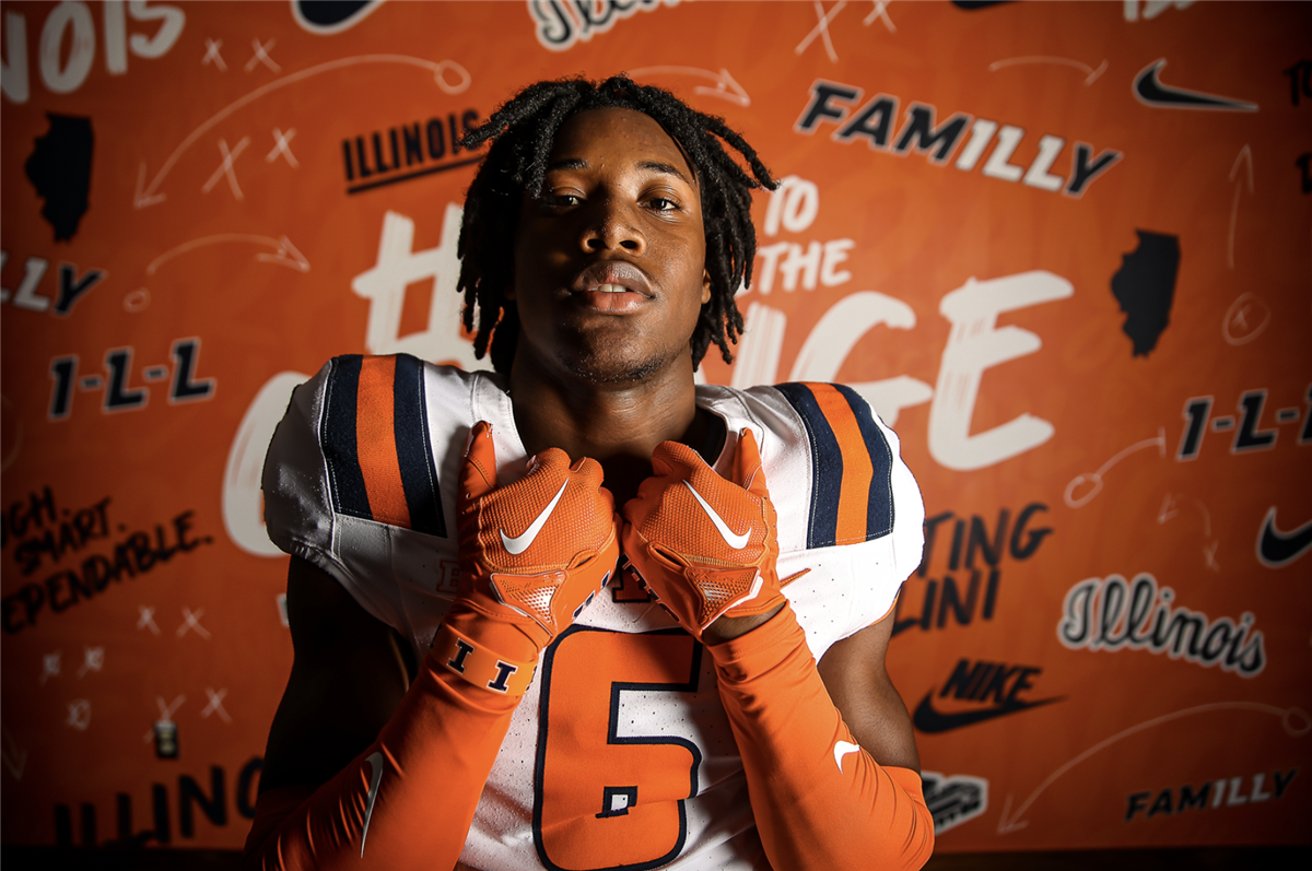 Two-star RB Aaron Ball commits to Illini as PWO: 'I'll strive to be my ...