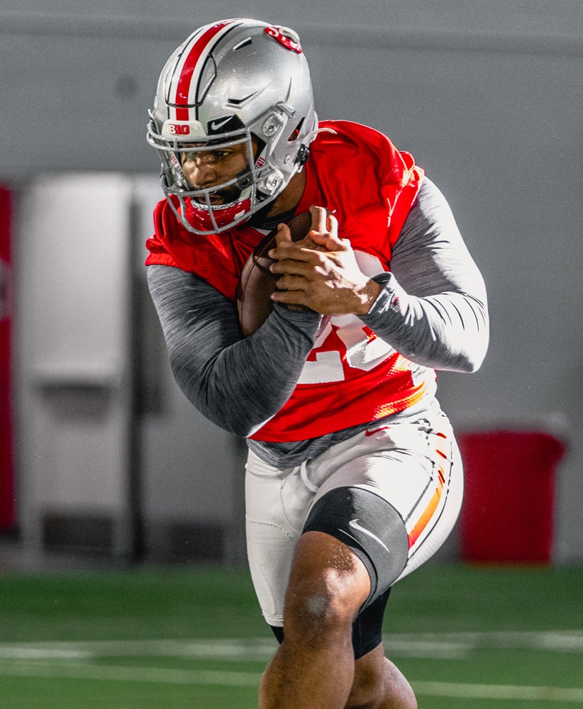 Sights and Sounds: Running backs, linebackers putting in the work