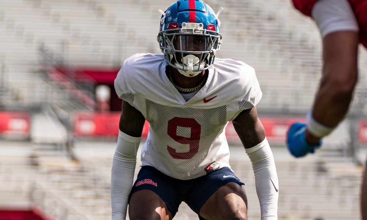 Trey Amos helping competitive cornerback unit come together, revisits ... Trey Amos helping competitive cornerback unit come together, revisits ...