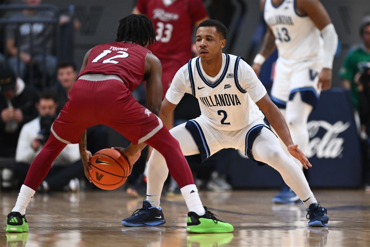 Cats shut down Rider, 72-48