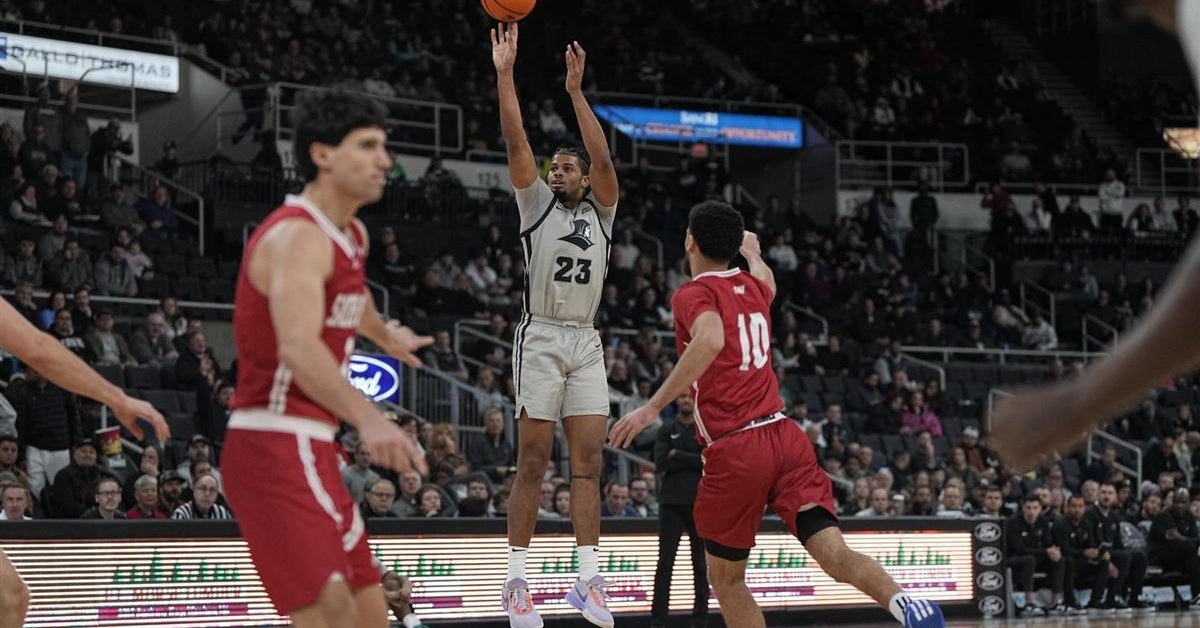 FRIARS BATTLE PAST SACRED HEART TO FINISH OOC AT 9-2