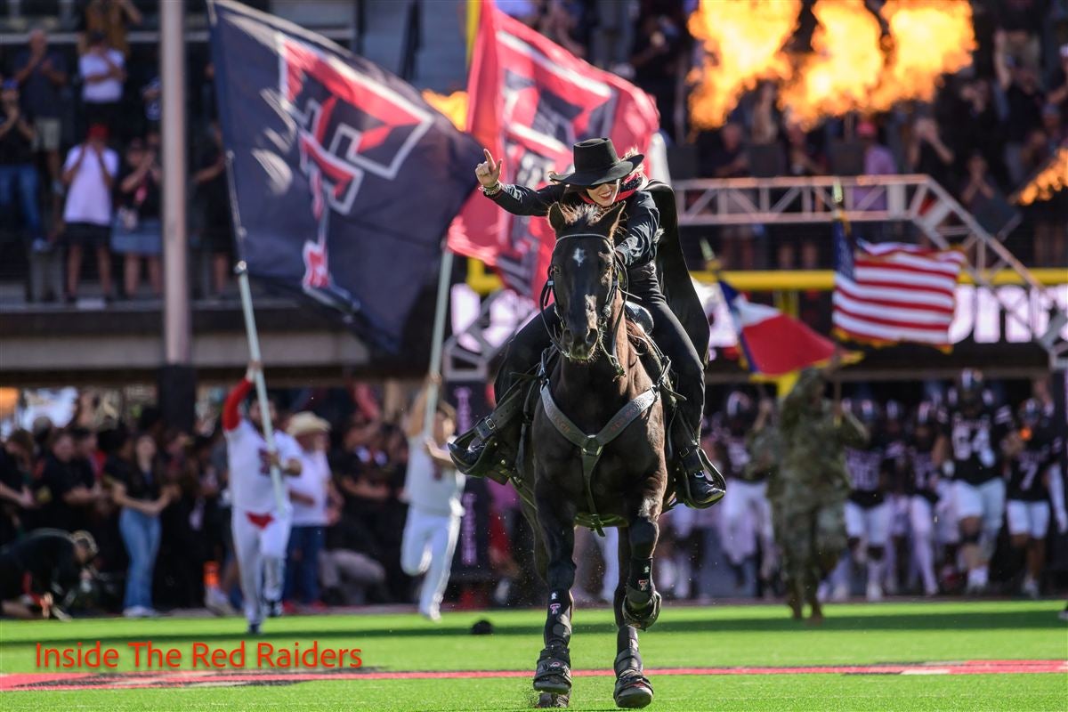Photo Gallery: The Red Raiders Manhandle UCF 48-9