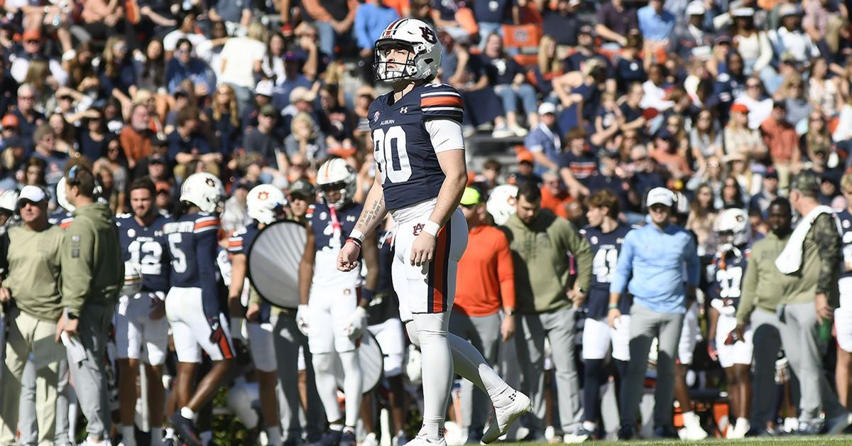 Vachon gets a 'blessing' in first game kicking at Auburn